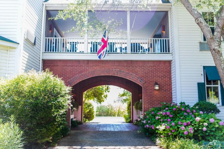 Roanoke Island Inn - Manteo, NC