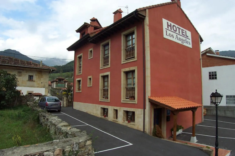 Hotel Los ÁNgeles - Cabrales