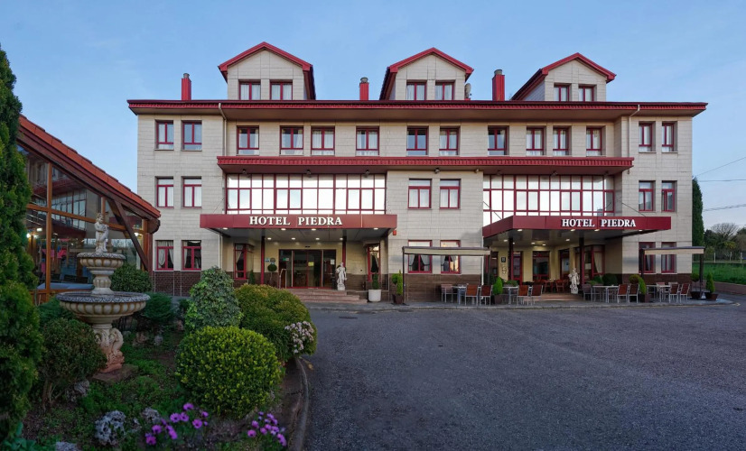 Hotel Piedra - Carreño
