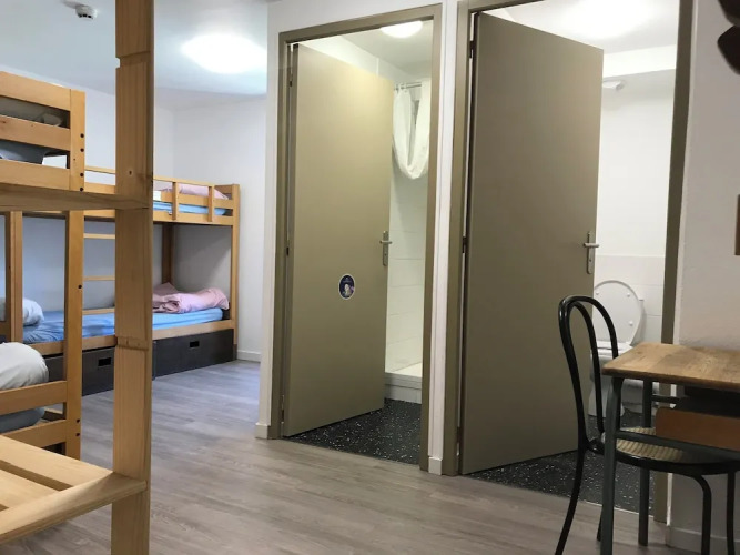 Auberge De Jeunesse Hi Serre-chevalier - La Salle-les-Alpes