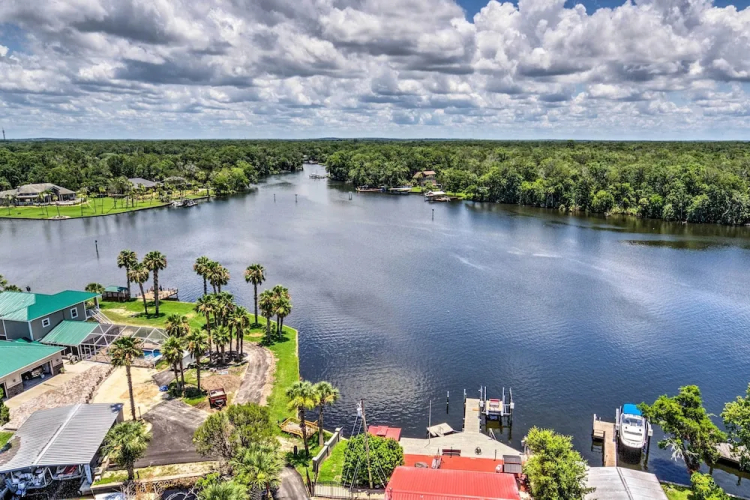 Homosassa River Home W/ Private Boat Ramp & Kayaks - Homosassa