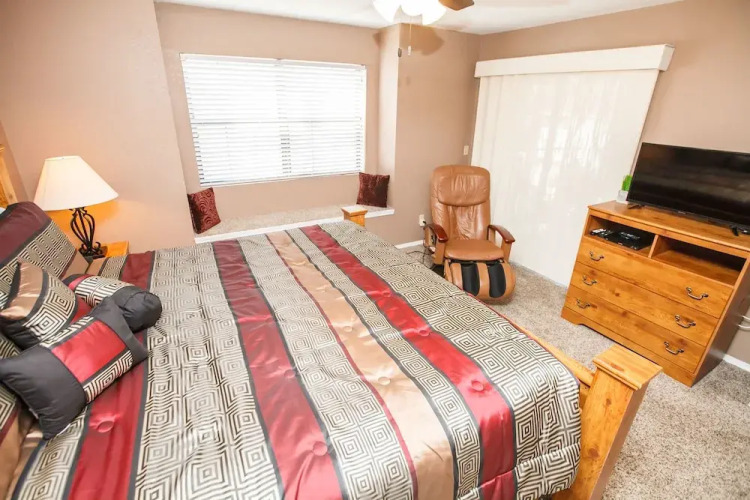 Guest House At The Greens - Dolly Parton's Stampede - Branson, MO