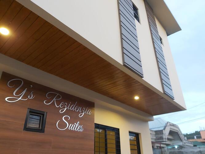 Y's Rezidenzia Suites - Daraga