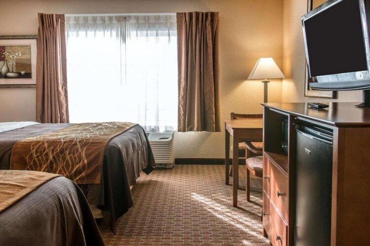 Quality Inn Near Interstate I94 - New Buffalo, MI