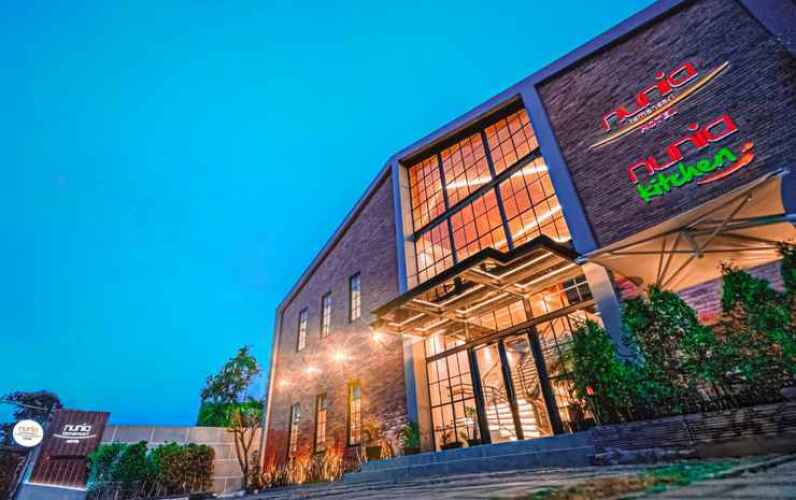 Nunia Tamansari Hotel - Lampung