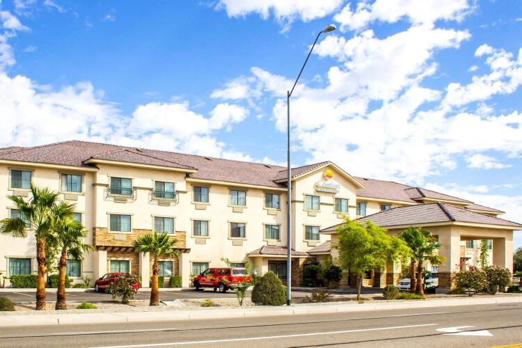 Comfort Inn & Suites Yuma I-8 - Yuma, AZ