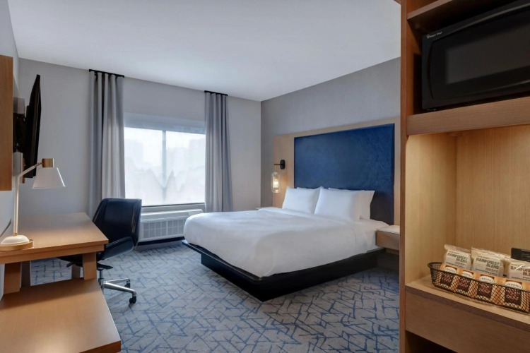 Fairfield Inn & Suites Minneapolis Downtown - Minneapolis, MN