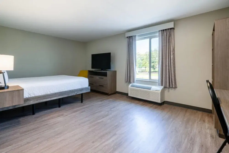 Echo Suites Extended Stay By Wyndham Colorado Springs Airpt - Colorado Springs, CO