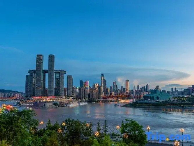 Kyriad Hotel (Chongqing Dadukou Pedestrian Street Xinshancun Light Rail Station) - Chongqing