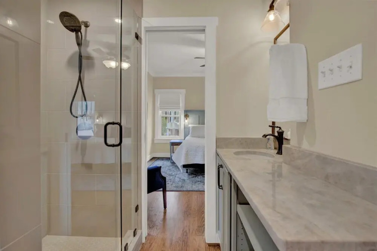 Charming Craftsman Home!-2 Blks From Main St! - Fredericksburg, TX