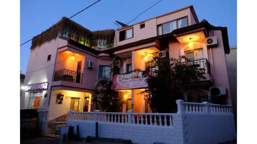 Yeşim Pansiyon - Çeşme