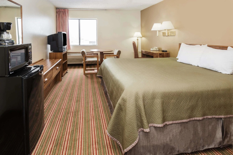 Days Inn Longmont - Longmont, CO