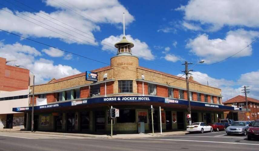 Horse And Jockey Hotel Homebush - Burwood