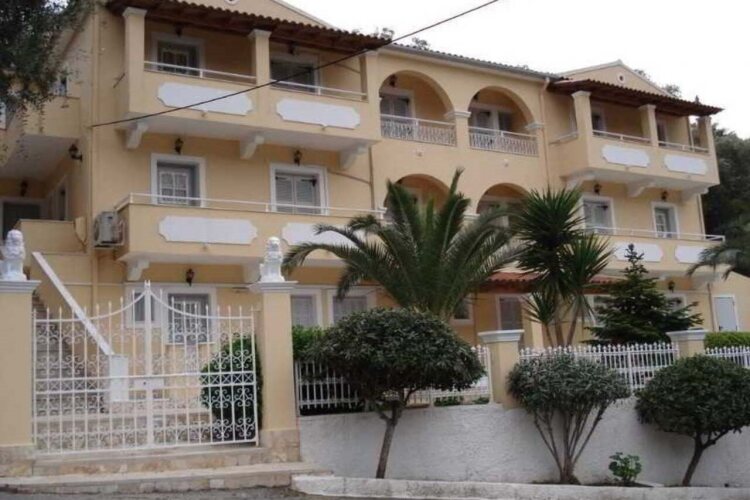 Marina Apartments - Corfú