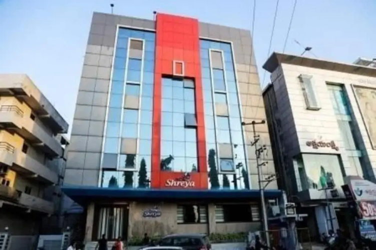 Hotel Shreya - Warangal