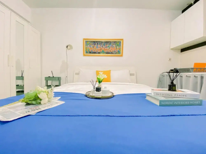 Cozy And Simply Look Studio Cinere Resort Apartment - Jakarta