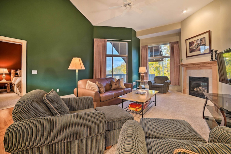 Ski-in/ski-out! Cozy Bellaire Resort Retreat! - Michigan