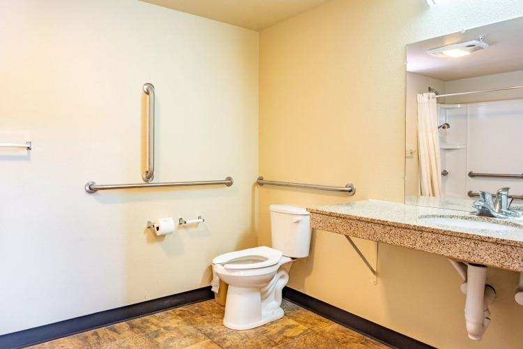 City Inn - Thornton, CO