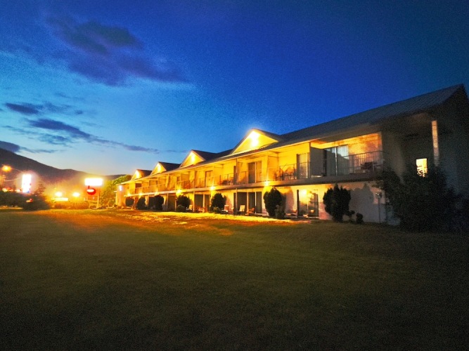 Monashee Motel - Sicamous
