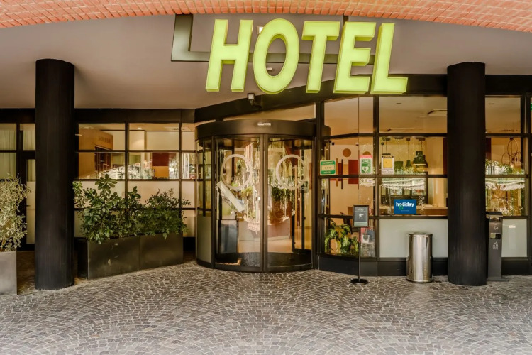 Hotiday Como Paoli - Como