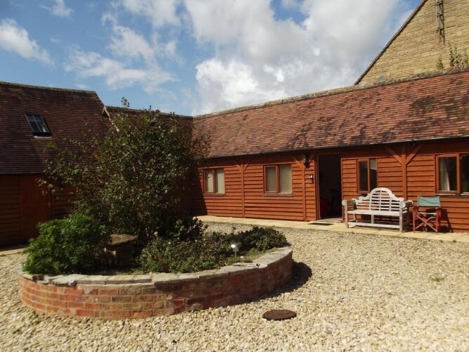 Bridge Farm Holiday Cottages - Warwickshire