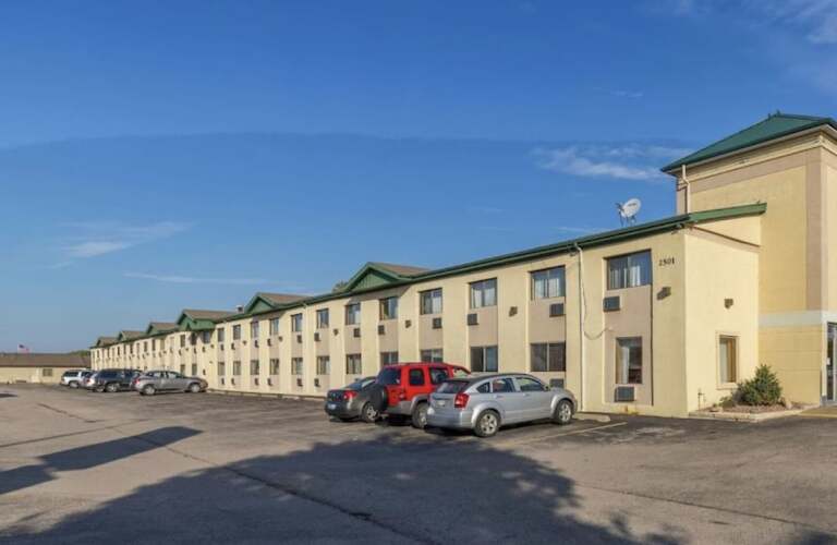 Moline Bell Hotel - Davenport, IA