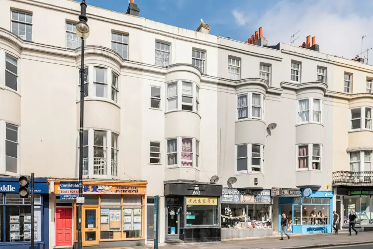 Brighton Courtyard Boutique - Brighton