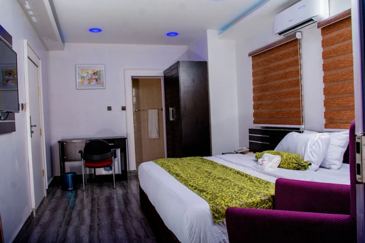 Whitevill Hospitality And Homes - Ibadan