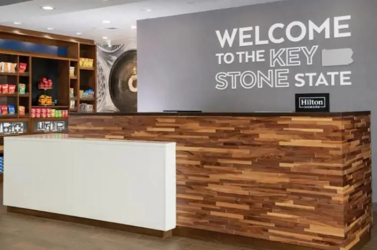 Hampton Inn & Suites Ontario Rancho Cucamonga - Rancho Cucamonga, CA