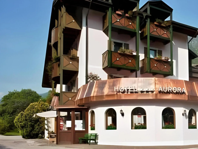 Albergo Ristorante Aurora - Lake Garda