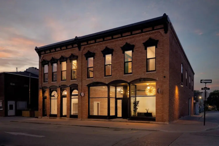 Hotel Stry - Amherstburg