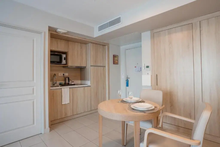 Quality Suites Nice - Nice