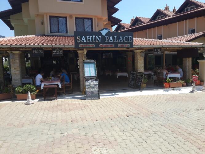 Sahin Palace - İçmeler
