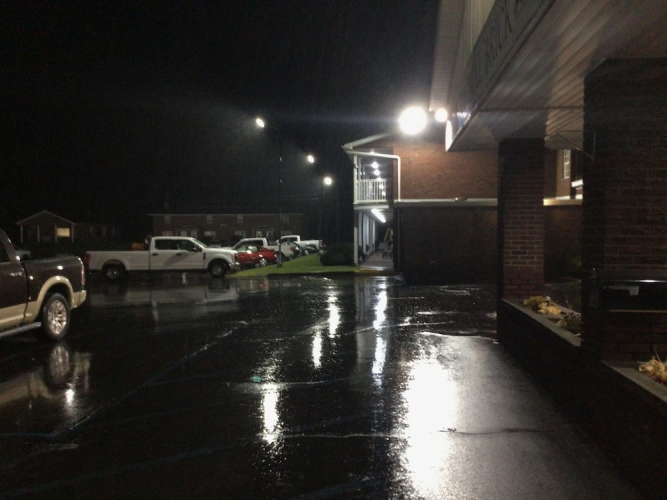 Colonial Brick Inn & Suites - Montrose, PA