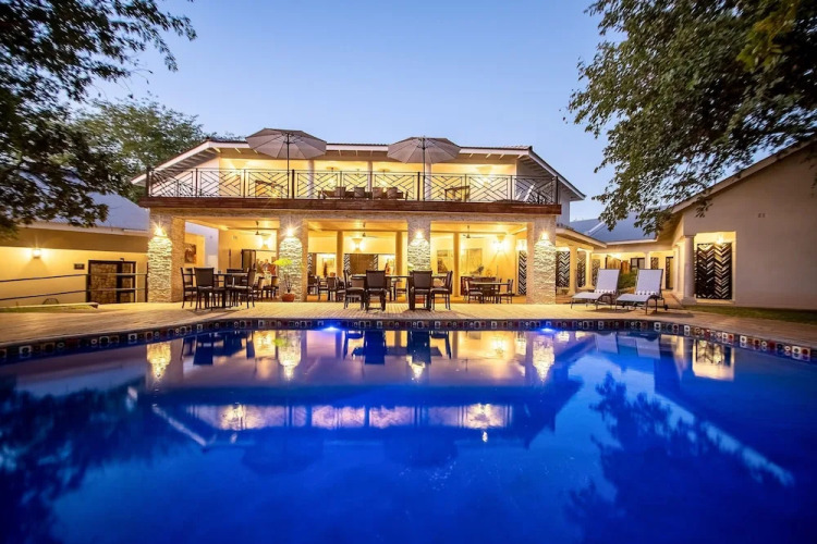 Nkosi Guest Lodge - Victoria Falls