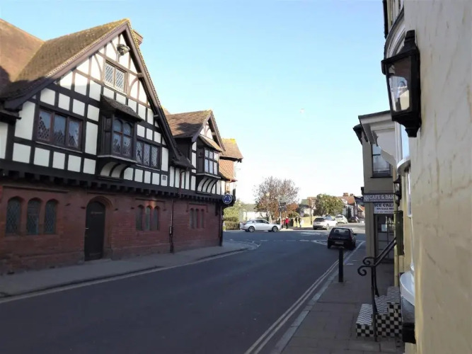 House Arundel - Arundel
