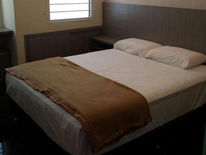 Swing & Pillows - Rawang Selangor Formerly Known As Sakura Tree Hotel - Rawang