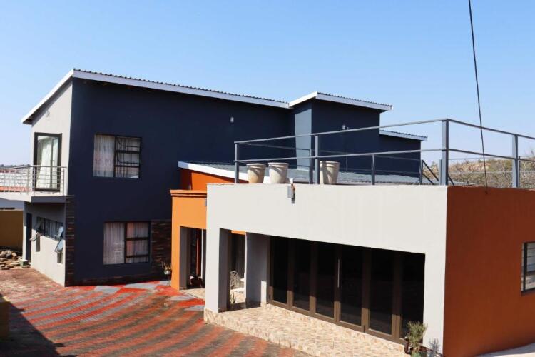 Woodpeckers Guest House - Hazyview