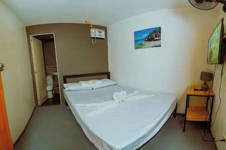 Adventourist Inn Coron - Coron