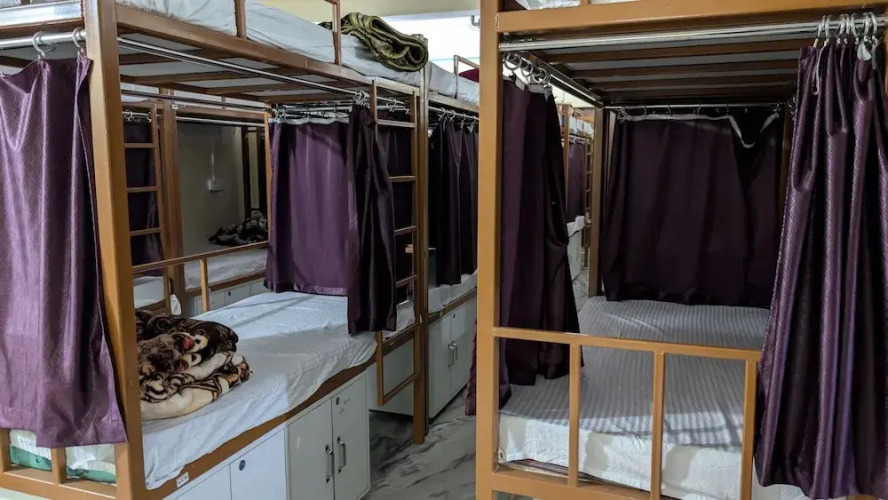 Holy Ganges Dorms - Varanasi