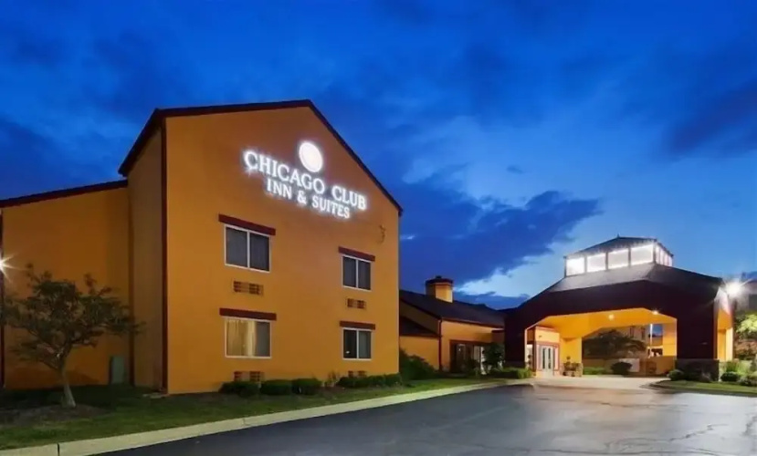 Chicago Club Inn Suites - Elmhurst, IL