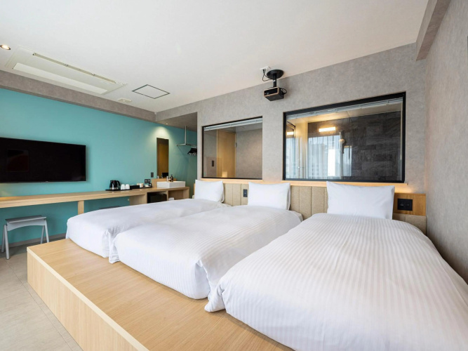 Lacer Okinawa Naha Tomariport - Naha