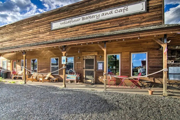 Montana's Emigrant Peaks Getaway: Apt W/ Amenities - Emigrant, MT