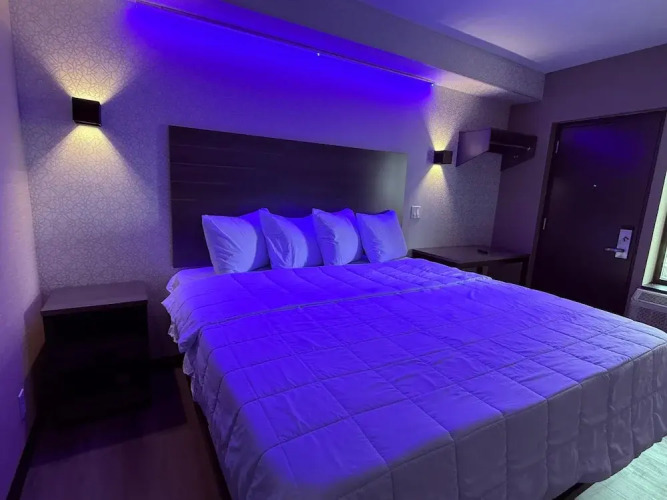 The Vine Hotel Bronx - The Bronx, NY