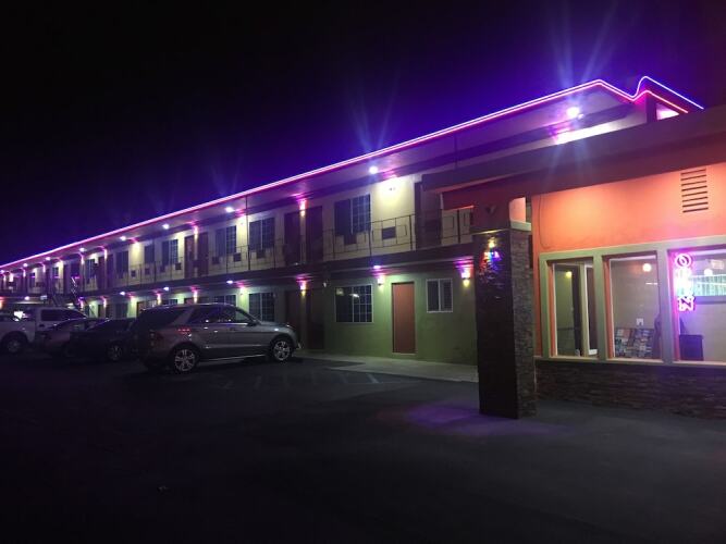 Orange Villa Park Motel - Brea, CA