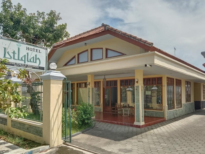 Hotel Istiqlah Syariah - Banyuwangi