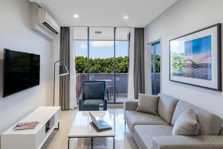 Meriton Suites Waterloo - Sydney