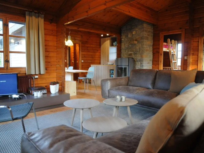 Traditional Chalet With Sauna, Spa Tub, & Relaxation Space Near La Roche - Luxembourg, Belgium