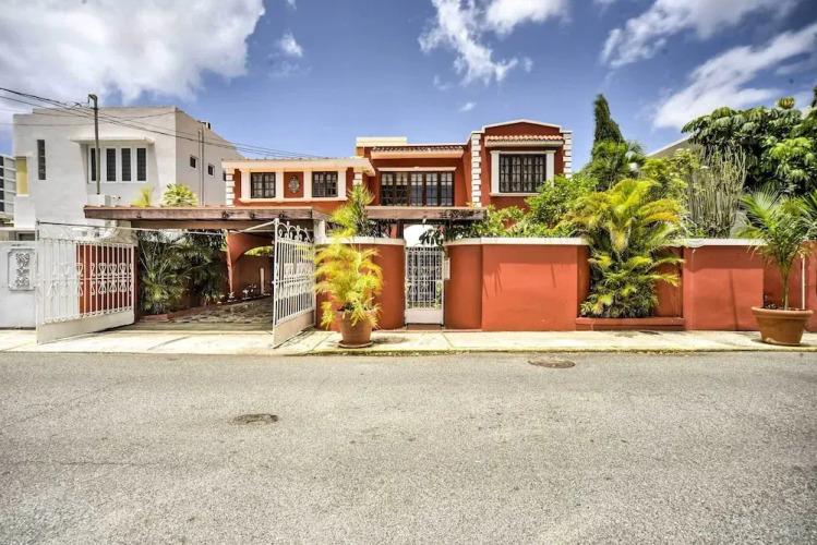 Luxurious San Juan Villa W/ Pool - Walk To Beach! - San Juan