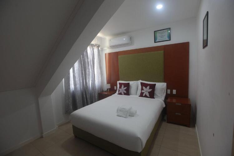 Alec's Hotel - Apia
